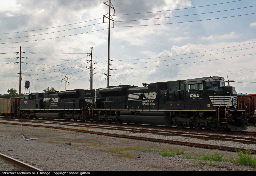 NS 1054 And NS 2721 work dpu's on a loaded coal train.